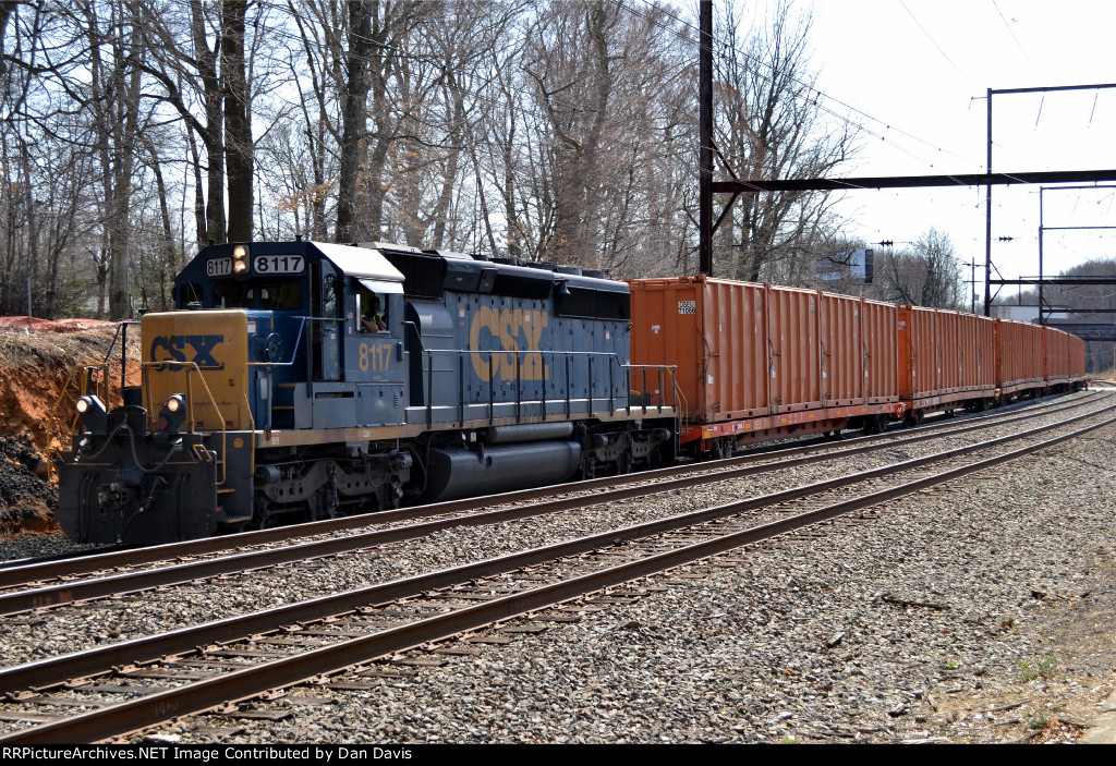 CSX SD40-2 8117 leads Q706-09